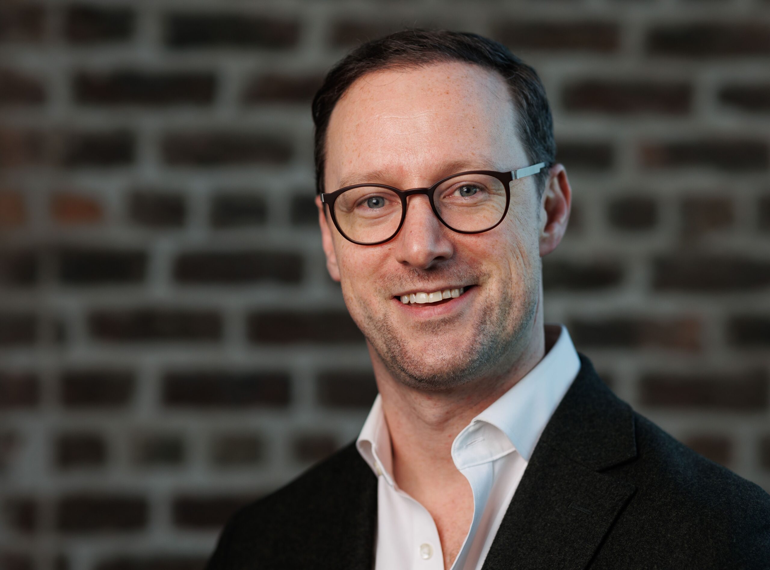 Mr Nicholas Hodgins - Cathedral Dermatology